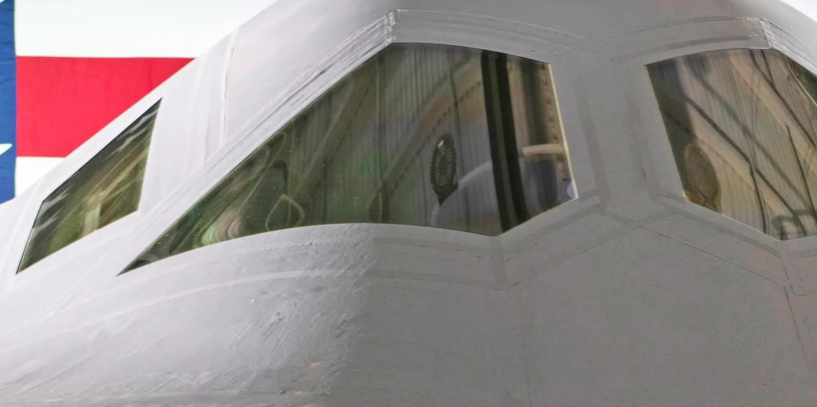 Ritka képeken végre jól látható az új generációs amerikai bombázó, a B ...